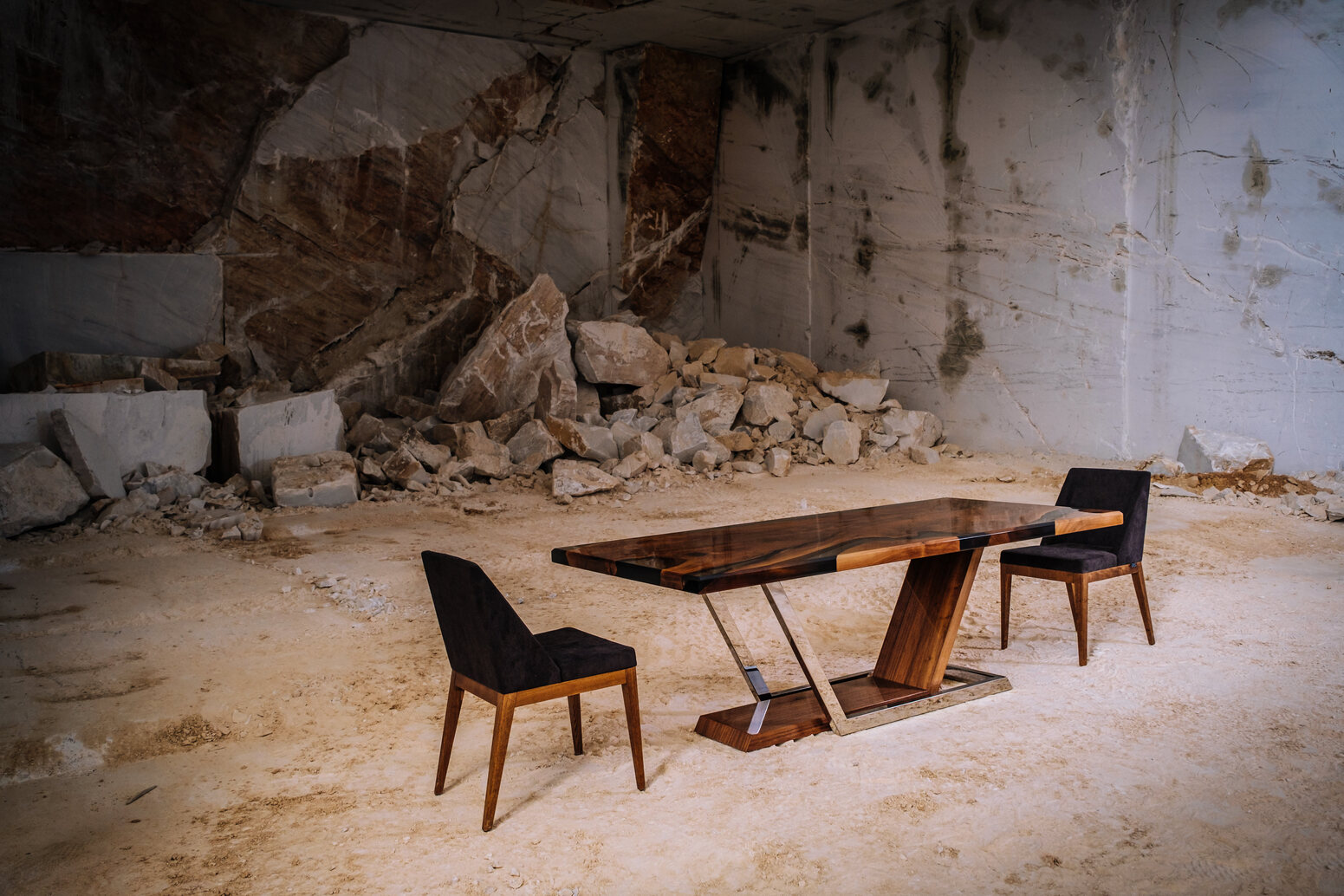 Dining Table Ulmus Mystique - rangahaus